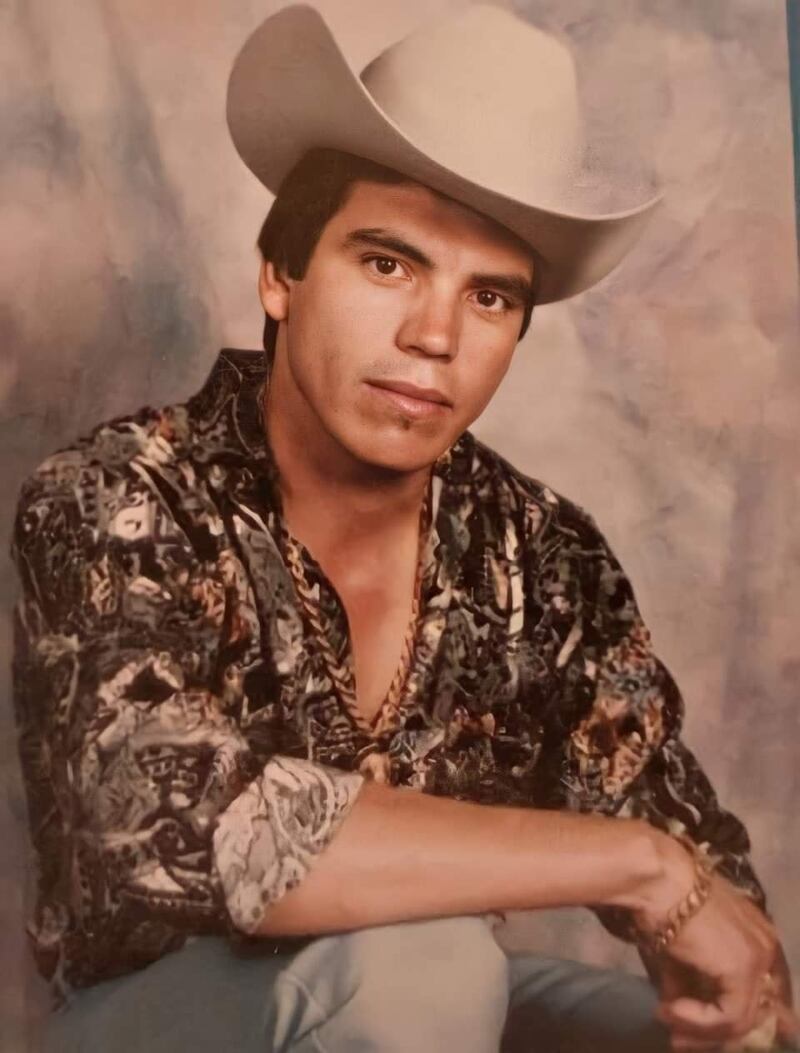 ¿Qué decía el papel que recibió Chalino Sánchez en un concierto? Esto ...