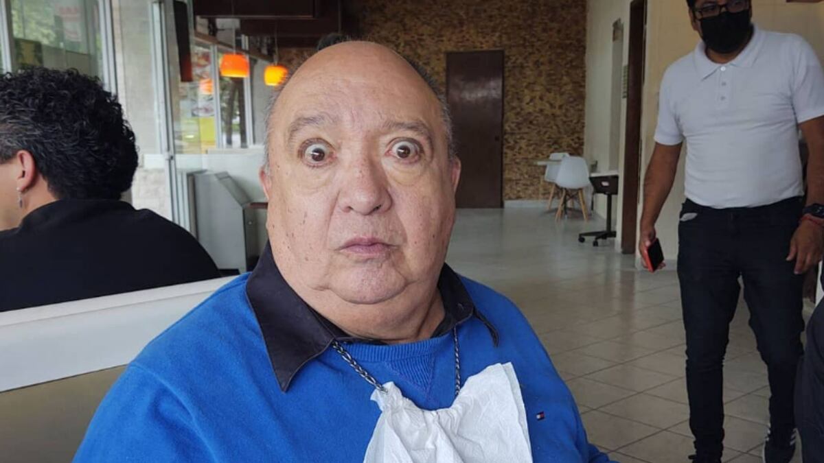 Hospitalizaron al comediante Luis de Alba: ¿Cuál es su estado de salud ...